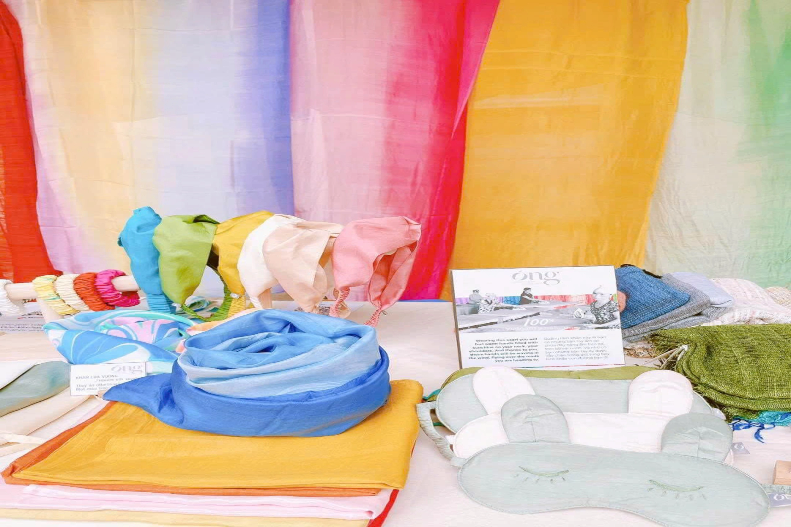 Ong Handcrafted Vietnamese Three-Tone Dyed Silk Scarf | Joytime